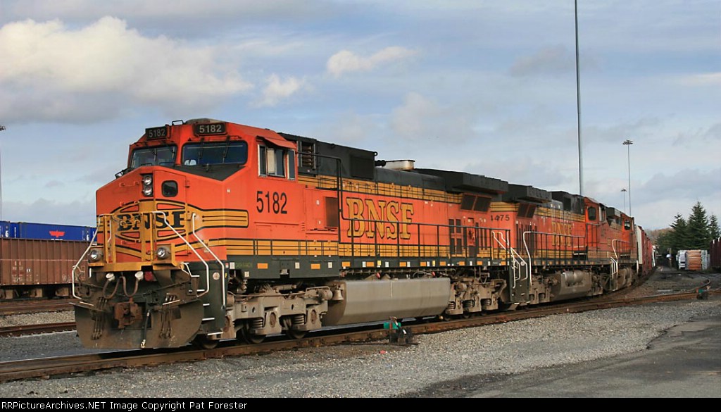 BNSF 5182